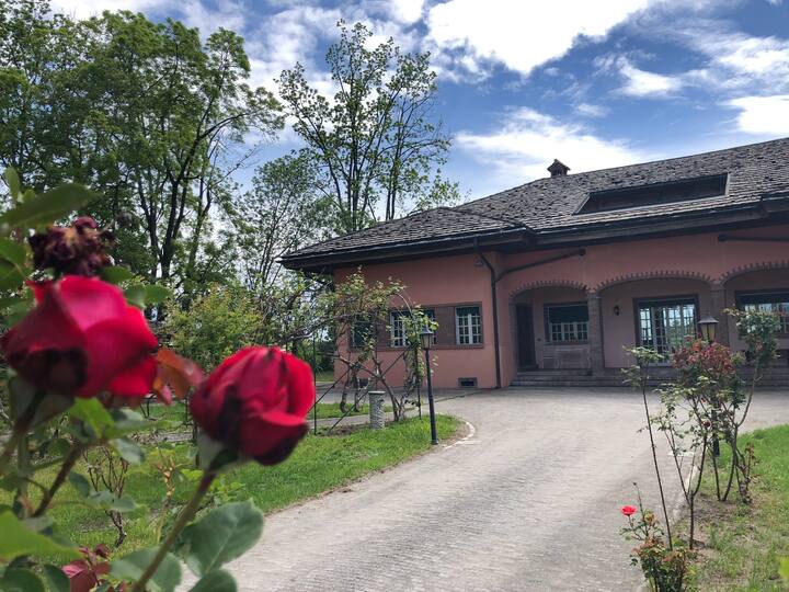 Villa Bonelli Bed & Fest - Blue Moon - Ex Ferriera, Italie | Airbnb ...