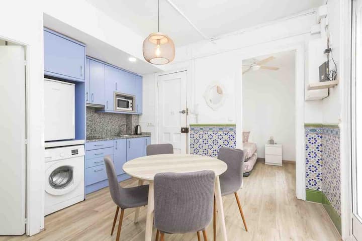 El Agua Caliente Funciona - Barcelona