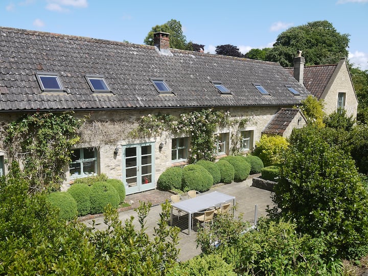 The Grange At Whatley - Wiltshire