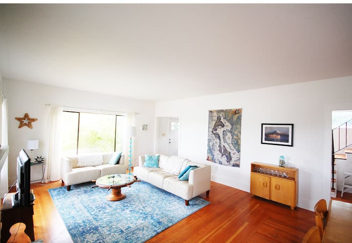 Captain's Manor - Light Rail - Big Comfy House! - Lumen Field