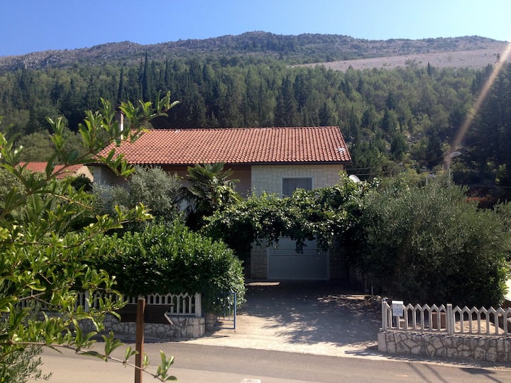 Familienhaus Auf Dem Dorf - Brist
