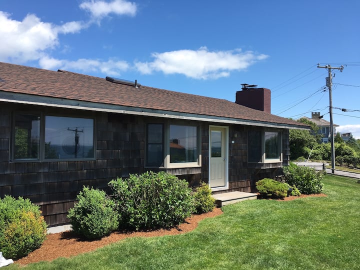 Montauk  Oceanview 2bd Cottage - Montauk, NY