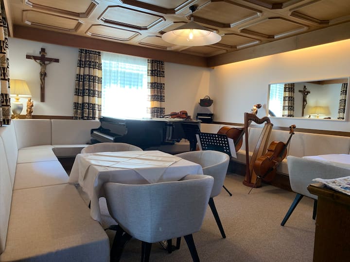 Room In Charming Little Guesthouse - Alpe di Siusi