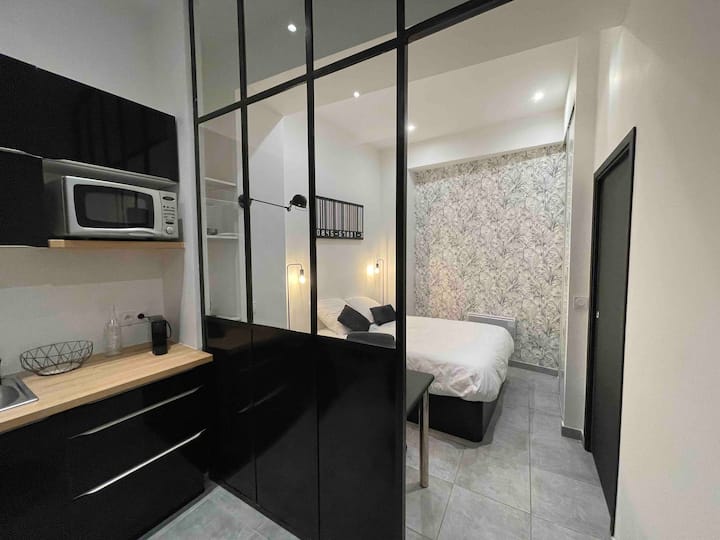 Bordeaux T1 Bis 28m2 Refait à Neuf - Bordeaux