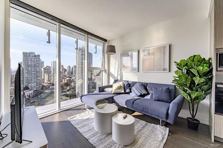Random Selected 1 Bedroom Condo In Yaletown - Vancouver