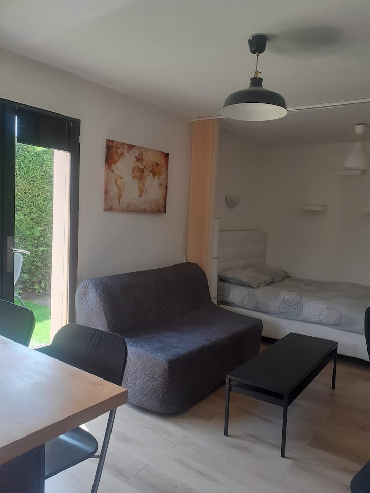Studio Plain Pied- Parking Gratuit - Terrasse - Gradignan