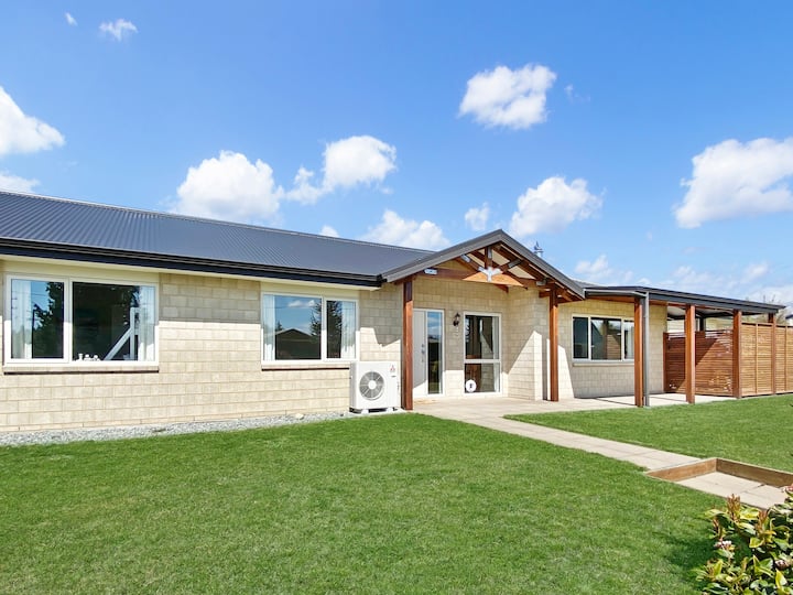 Get Away On Glencairn - Twizel