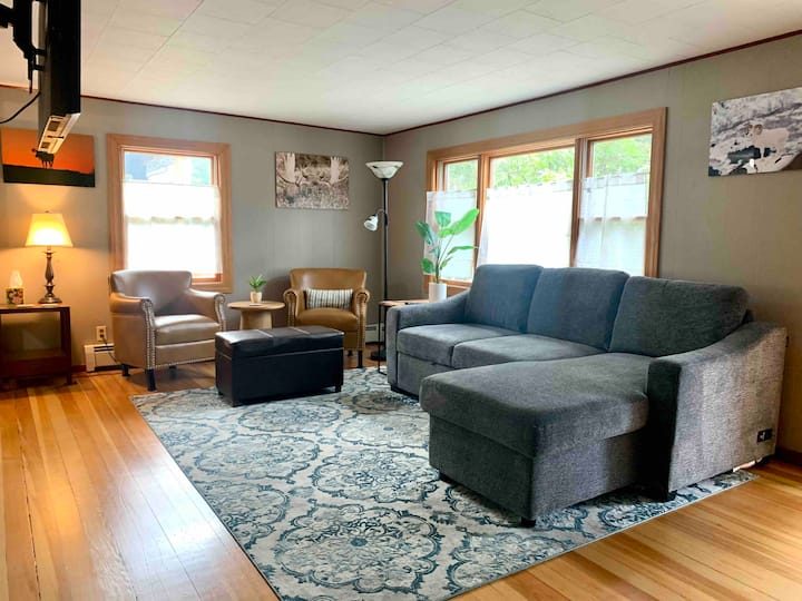 15min Walk To The Best Restaurants In Anchorage - Anchorage, AK