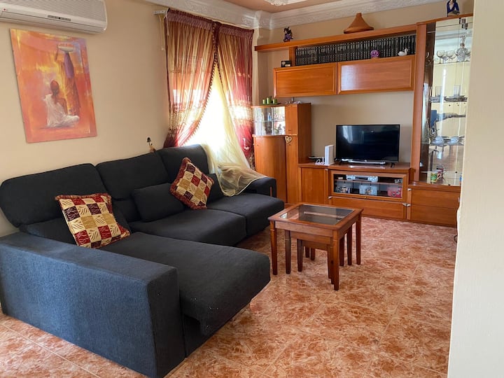 Bonito Apartamento De 3 Habitaciones - Alicante