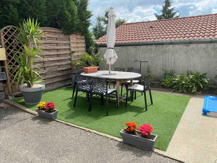Chambre Spacieuse Et Confortable - Saint-Chamond