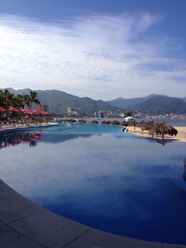 Ocean View 801 Tower 3000 Grand Venetian 8th Floor - Puerto Vallarta