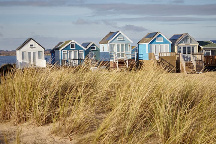 The Hen Hut At Mudeford, Right On The Beach - Mudeford