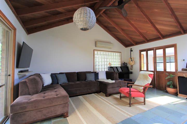 Family Style House At Suffolk/byron - Byron Bay