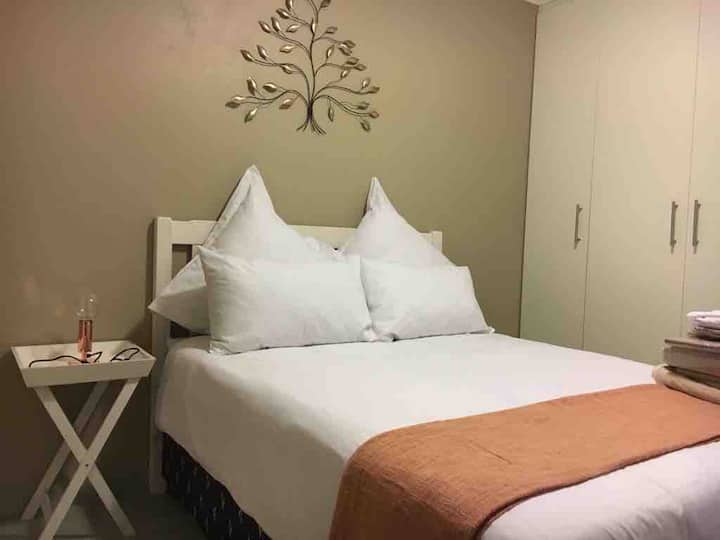 Feel @ Home Your Own Space - Cape Town