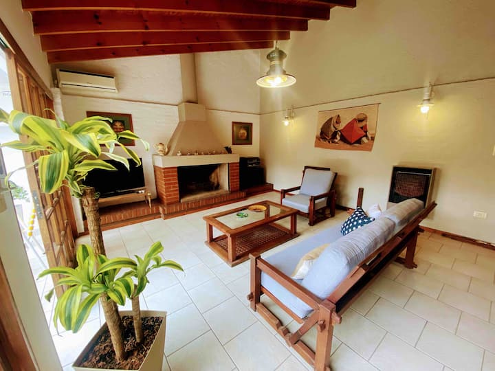 Confortable Y Luminoso Apartment Con Cochera - Mendoza