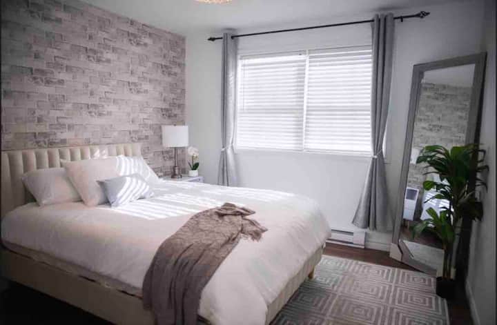 Explore St. John’s: Your Downtown Getaway*hot Tub* - Newfoundland and Labrador