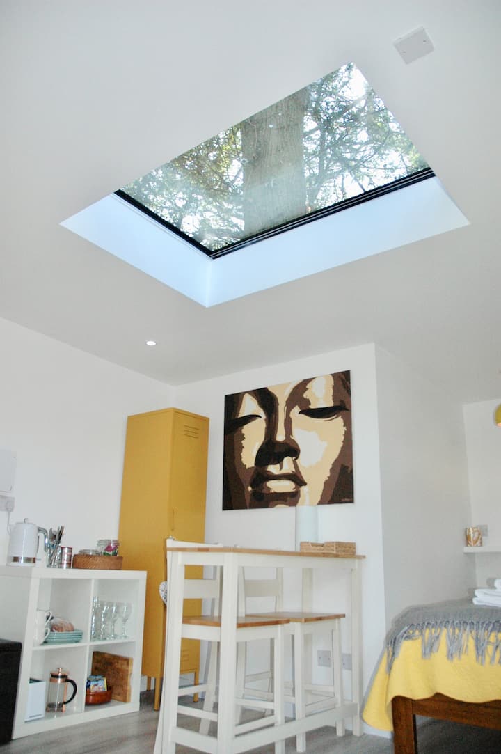 Woodland Retreat (Free Parking) - Sussex