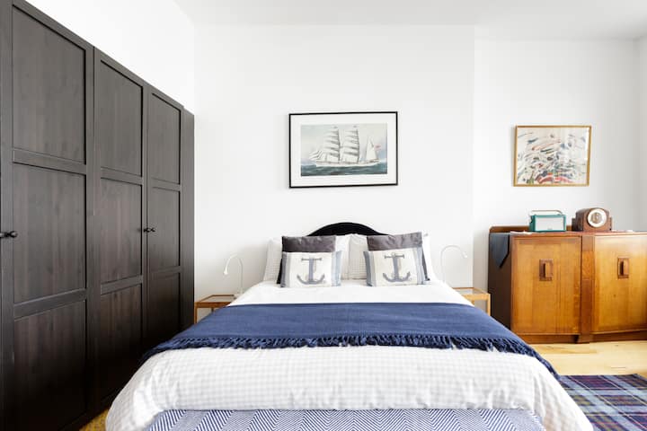 Private En-suite Room In Unique Harbourside Cottage - Edinburgh