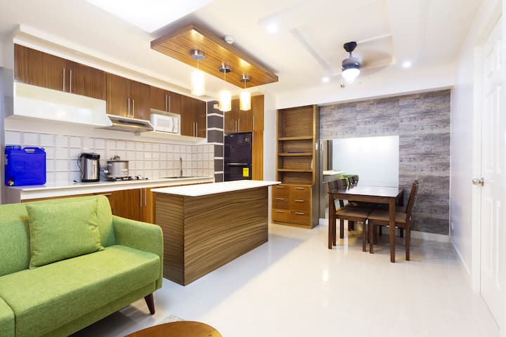 Pam’s Place @ The Avenue Residences Unlimited Wifi - Malabón