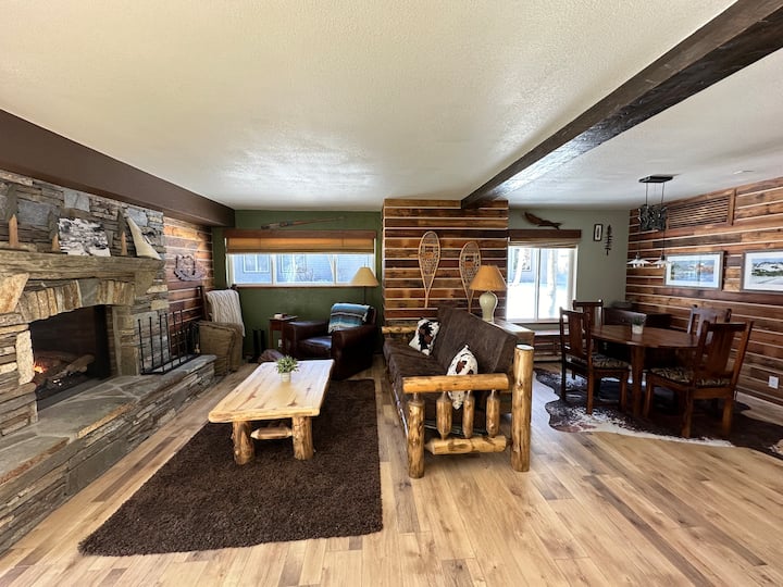 Mammoth Manor At Snow Creek - Mammoth Mountain, CA