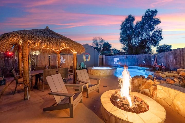 San Diego Family Oasis: Pool, Spa, Game & Fire Pit - El Cajon, CA