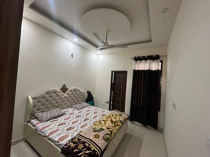 2bhk Fully Furnished Fully Independent Flat - Sahibzada Ajit Singh Nagar