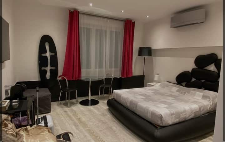 Suite Deluxe, Two Chic Guesthouse(blacksuite) - Rome