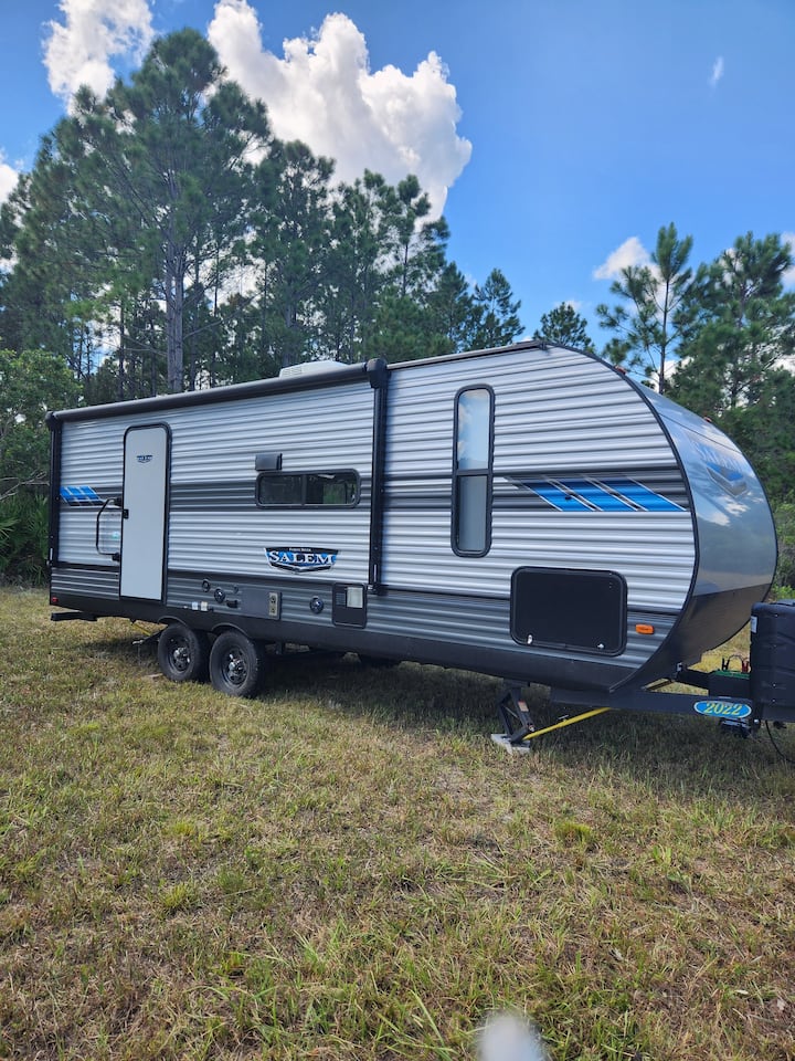 Cozy Camper 1 Br W/fireplace *Delivery Only!* - Daytona Beach, FL