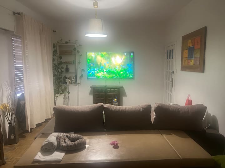 Seguro Y Céntrico - Valladolid, España