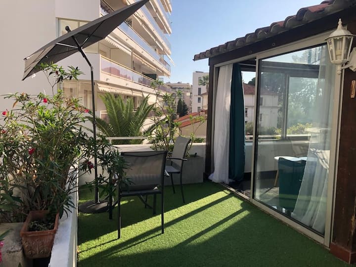 Deux Pièces Proche Gare Et Plage Juan Les Pins - Juan-les-Pins