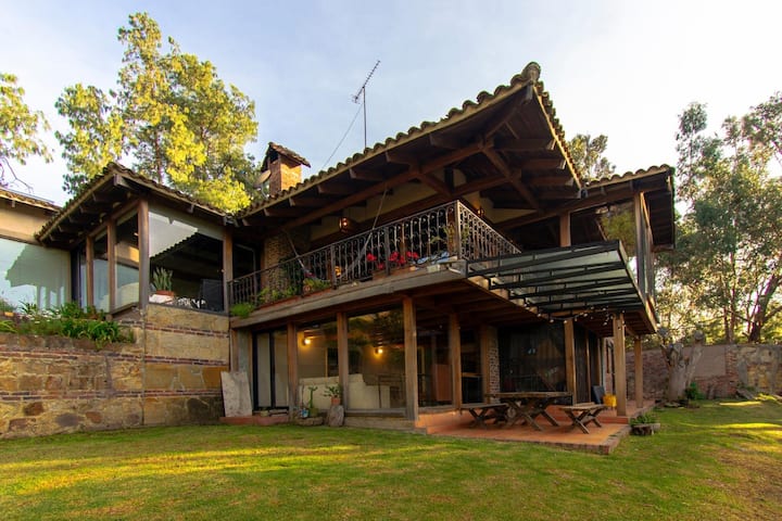 Hermosa Casa En Yerbabuena - Colombia