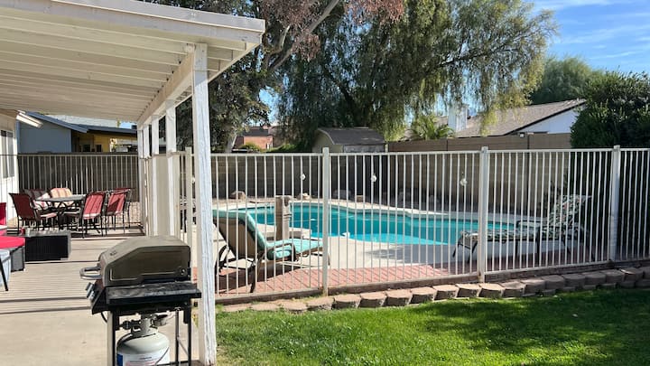 Nomad Mecca Pool+splash Pad & Patio, Dog Friendly - Mesa, AZ