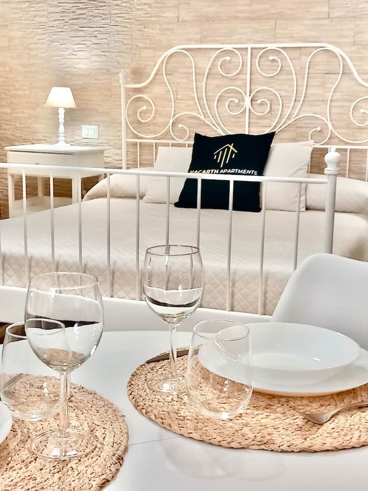 Macarth Apt Modern Napoli Centro - Naples