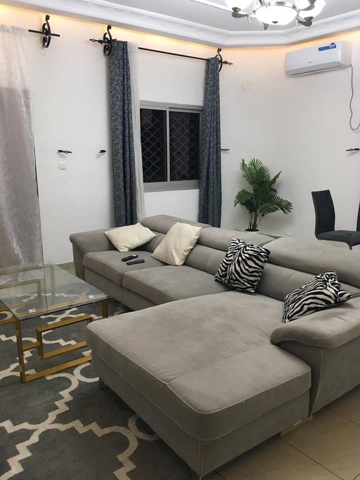Appartement Meublé Au Coeur De Banamoussadi - Douala