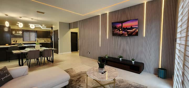 Luxurious 2 Bed 2 Bath With Pool - Apt 200 - Belize