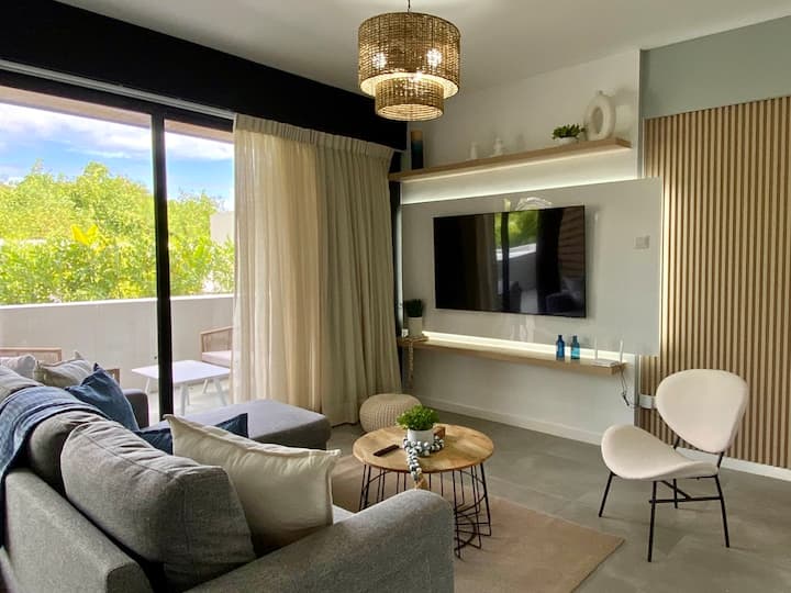 Escape To Paradise: 2br W Pool - Punta Cana