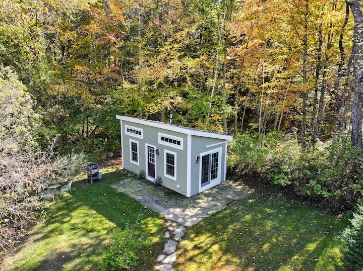 Red Barn Cabin Near Okemo - Claremont, NH