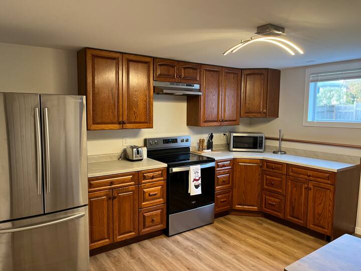Cozy Wonderland Suite! - Comox