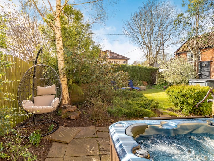 Horseshoes House - Swaffham