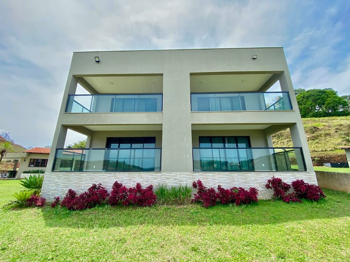 Granja Luxuosa Na Represa - Juiz de Fora