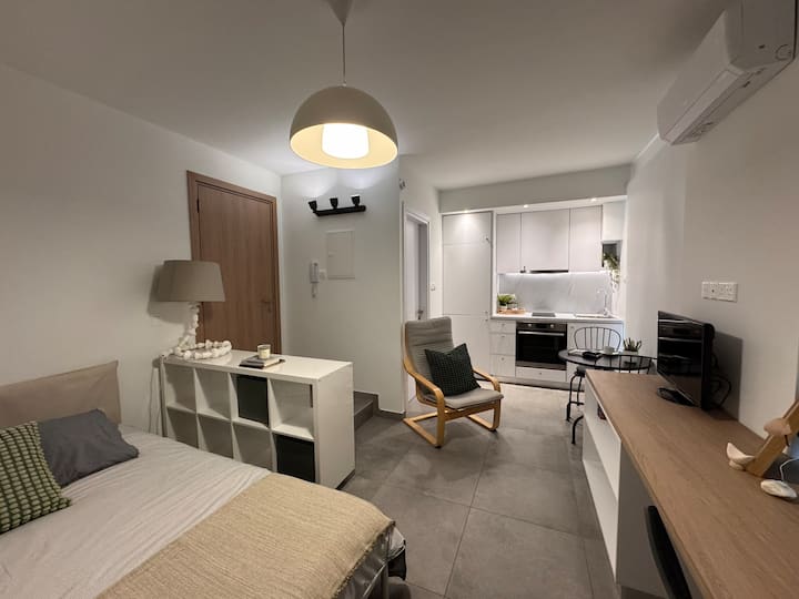 Cityscape Urban Apt - Nicosia