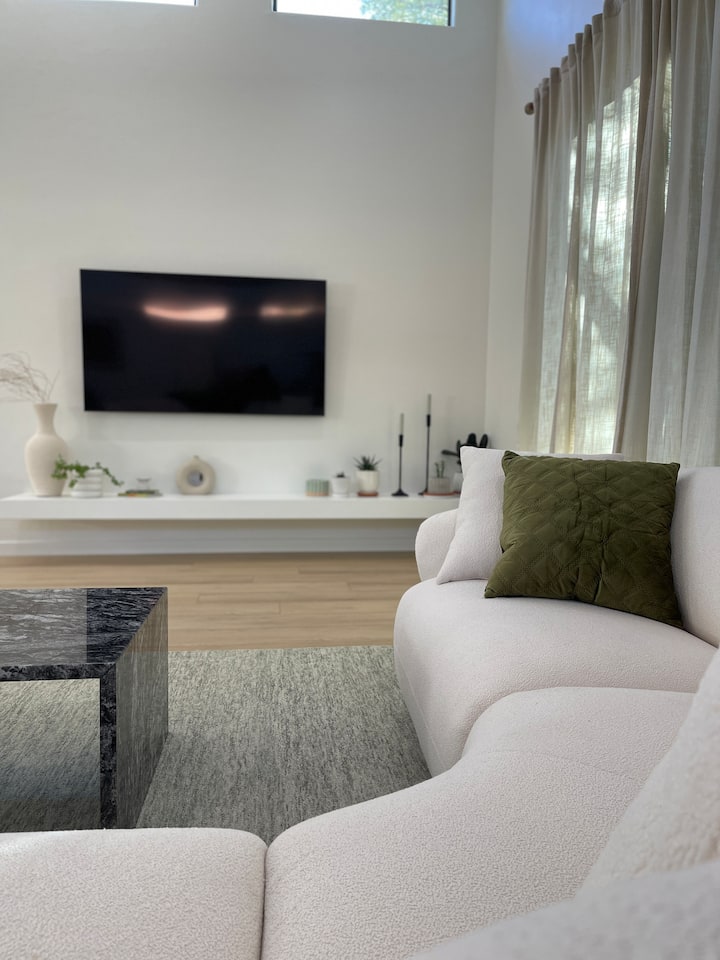 Modern 3br Central Villa | Uofa | King Beds | New - UNIVERSITY OF ARIZONA, Tucson