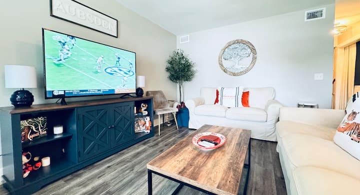 Auburn 2br Townhome | Calm, Clean, Close - Auburn, AL