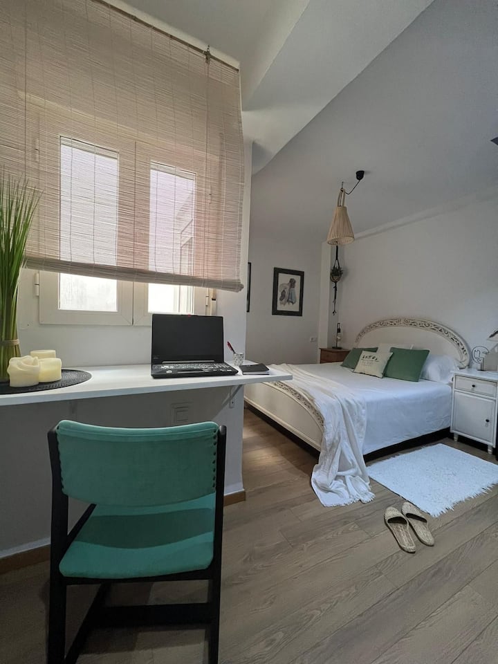 Happy House - Granada