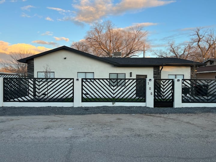 Barcelona, Cir - Albuquerque, NM