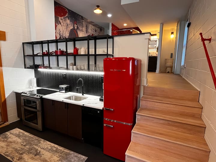 Modern Industrial Loft Space Fully Renovated - Columbus, OH