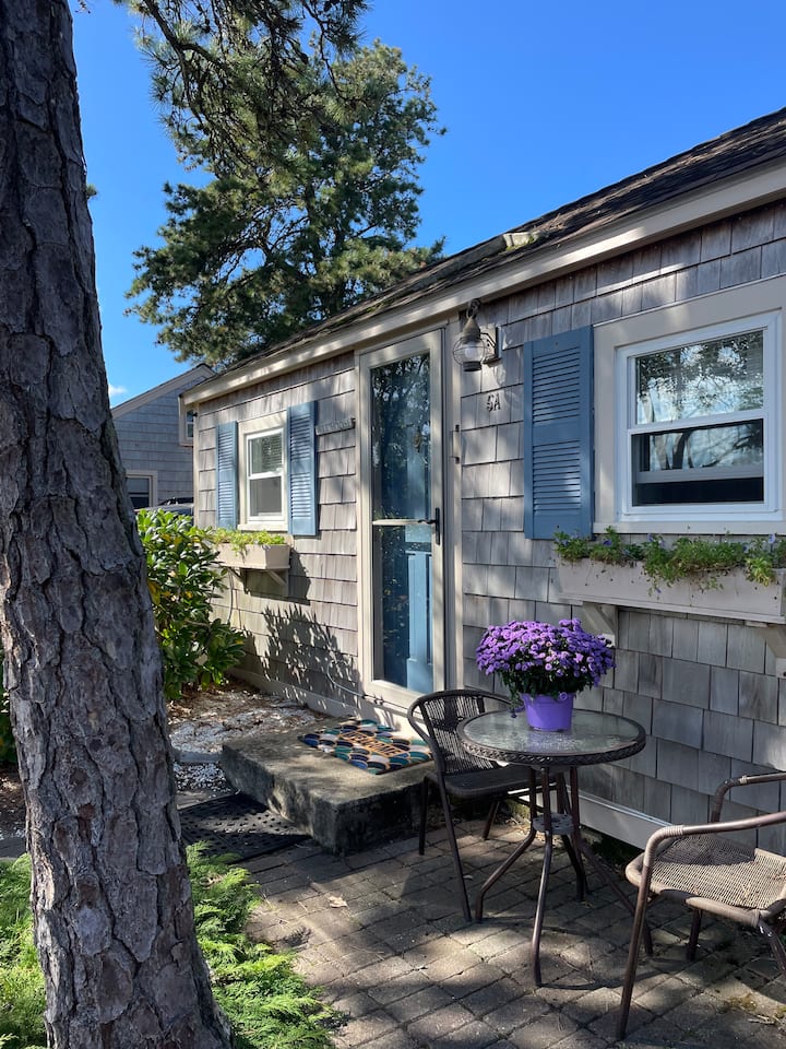 Dennisport Cute Cottage, Walk To Beaches! - Dennis