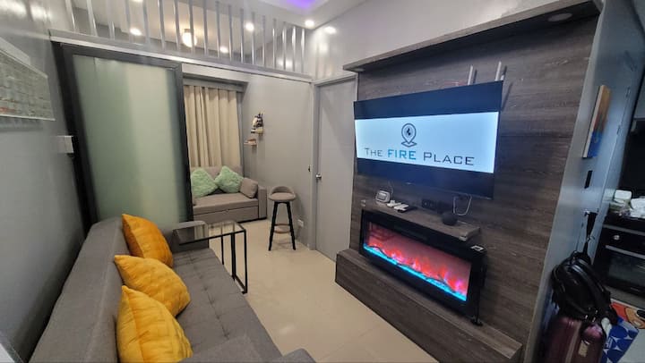 Traveller's Smart Stay | 2 B/r + Wifi +Pool | Naia - Muntinlupa