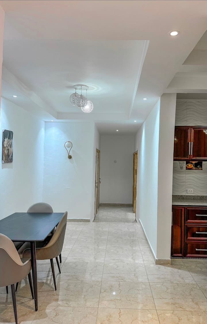 Luxury Two Bedrooms - City View. - Monrovia