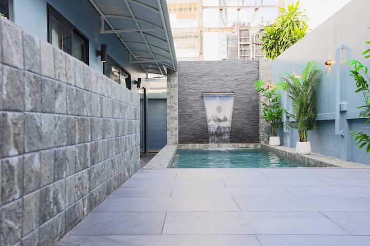 5 Min Walk Bangla Rd. Amazing Pool Villa Sleeps 8 - Patong Beach